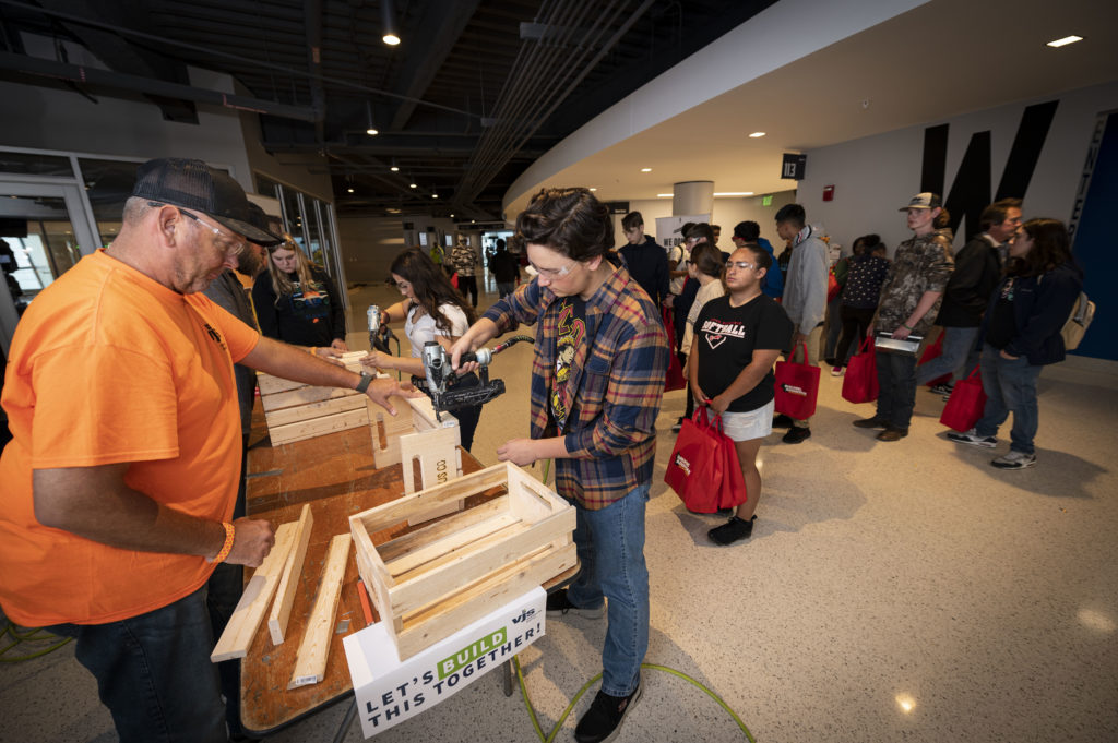 Career Fair - Building Advantage